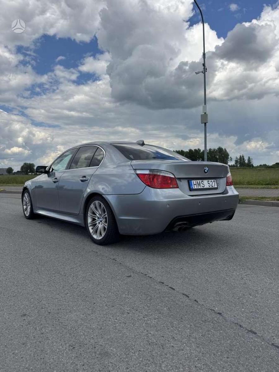 Grey BMW 523 2006 in Klaipeda, with an engine capacity of 2.50 L and mileage of 297 thousand km for 3500 €, photo 4 on AUTOMOTO.COM.LV