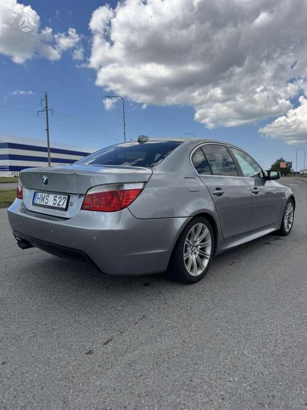 Pelēks BMW 523 2006 Klaipėda, ar dzinēja tilpumu 2.50 L un nobraukumu 297 tūkst. km par 3500 €, foto 5 vietnē AUTOMOTO.COM.LV