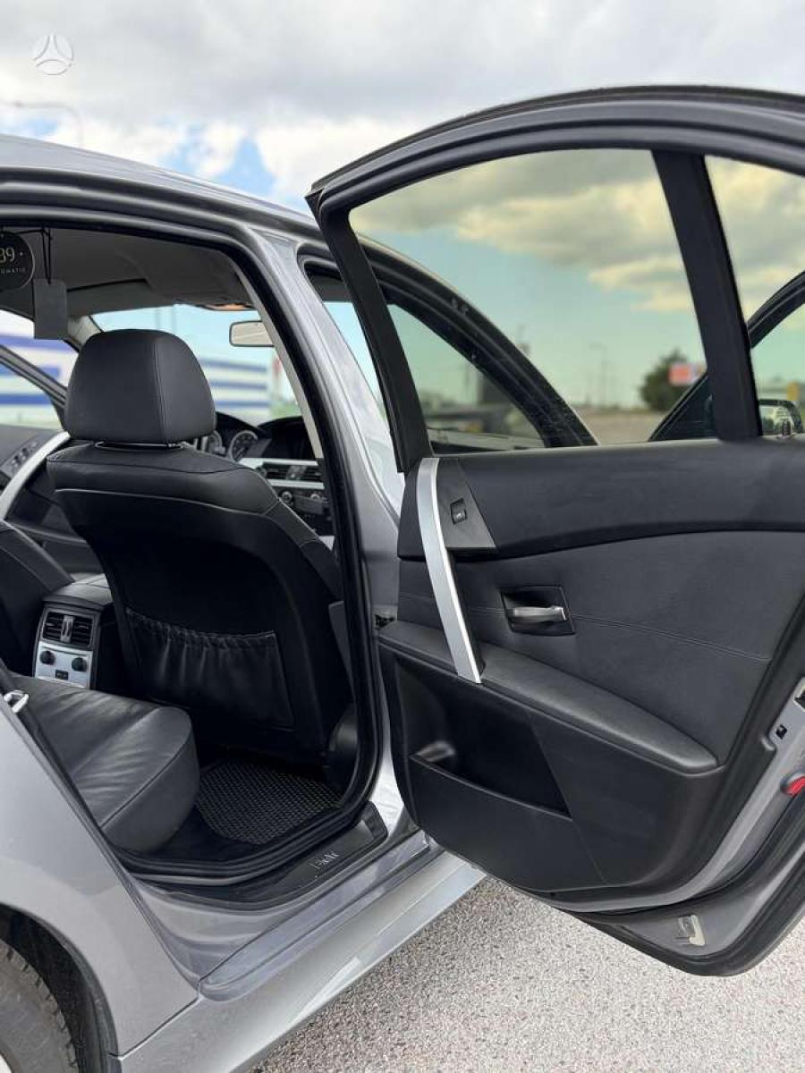 Grey BMW 523 2006 in Klaipeda, with an engine capacity of 2.50 L and mileage of 297 thousand km for 3500 €, photo 14 on AUTOMOTO.COM.LV