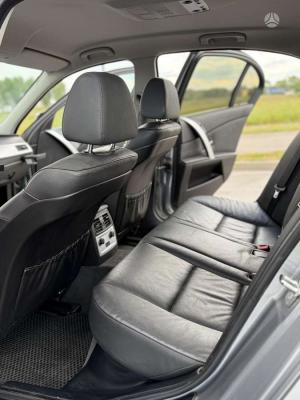 Grey BMW 523 2006 in Klaipeda, with an engine capacity of 2.50 L and mileage of 297 thousand km for 3500 €, photo 19 on AUTOMOTO.COM.LV