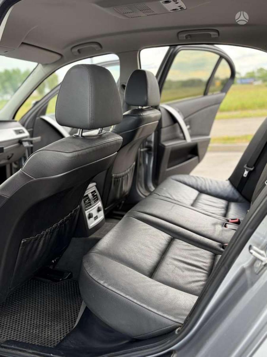 Grey BMW 523 2006 in Klaipeda, with an engine capacity of 2.50 L and mileage of 297 thousand km for 3500 €, photo 19 on AUTOMOTO.COM.LV