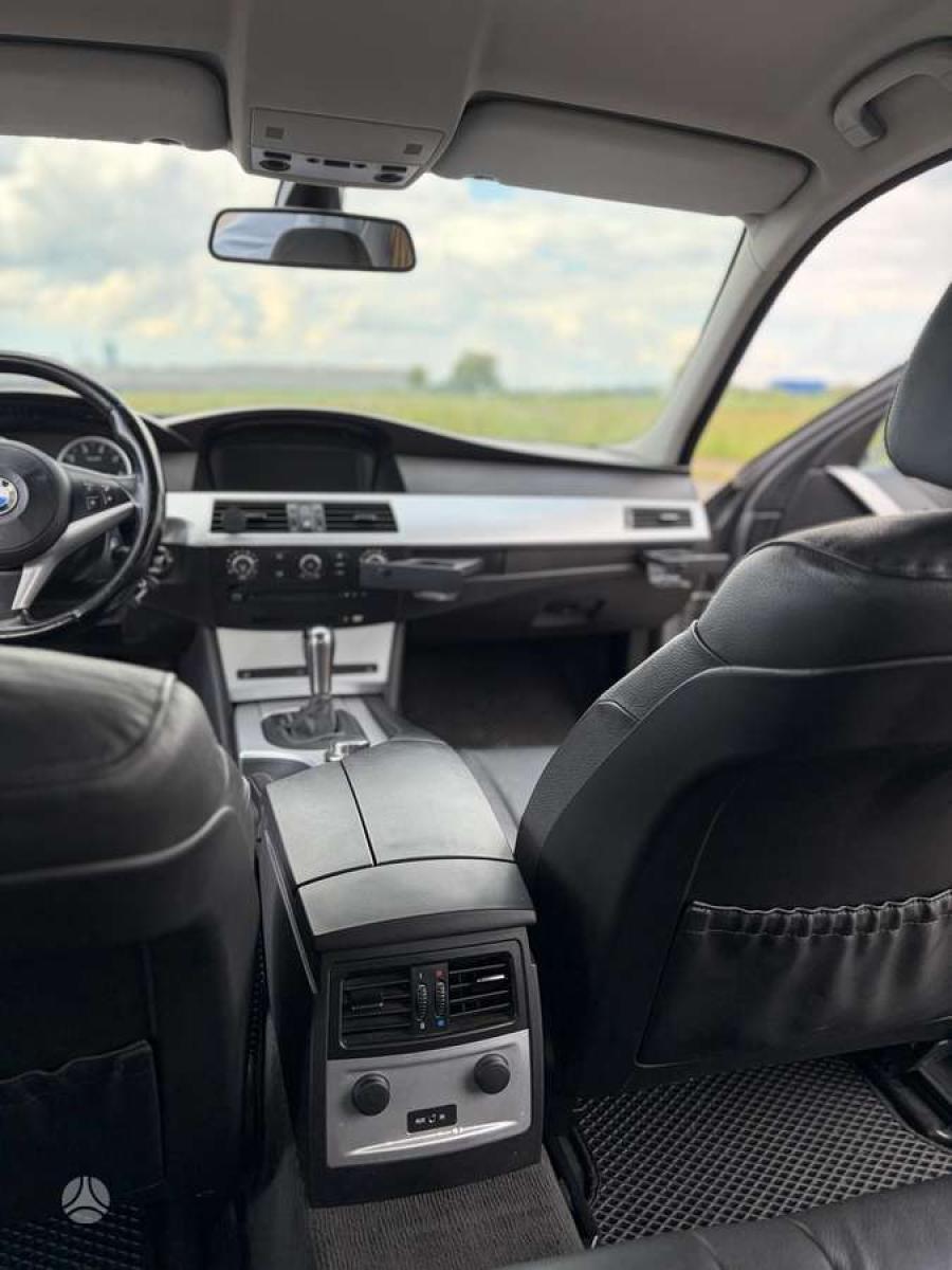 Grey BMW 523 2006 in Klaipeda, with an engine capacity of 2.50 L and mileage of 297 thousand km for 3500 €, photo 21 on AUTOMOTO.COM.LV