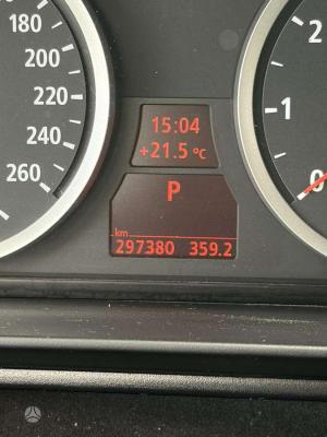 Grey BMW 523 2006 in Klaipeda, with an engine capacity of 2.50 L and mileage of 297 thousand km for 3500 €, photo 24 on AUTOMOTO.COM.LV