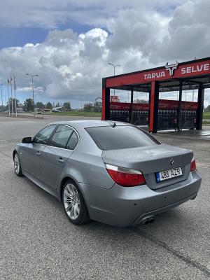 Grey BMW 523 2006 in Rakvere, with an engine capacity of 2.50 L and mileage of 293 thousand km for 3000 €, photo 13 on AUTOMOTO.COM.LV