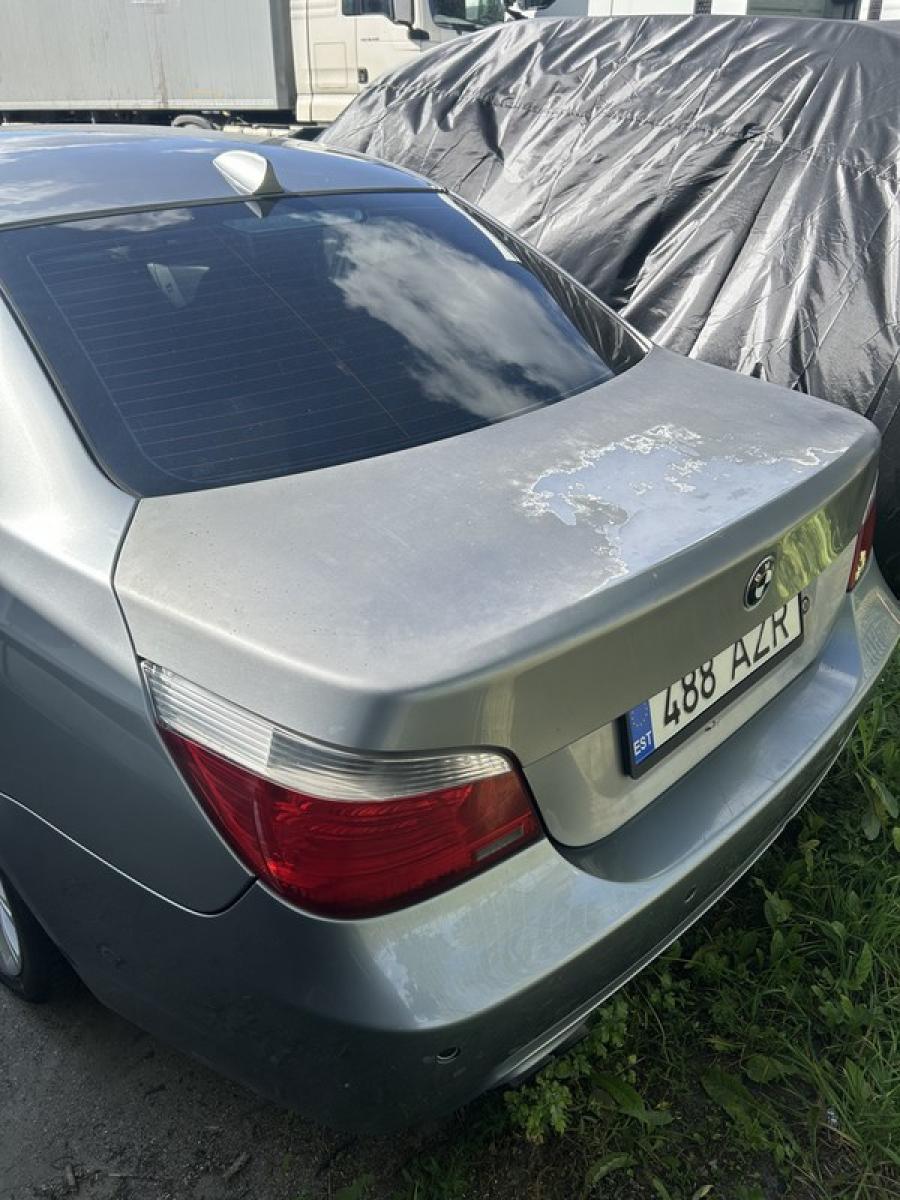 Grey BMW 523 2006 in Rakvere, with an engine capacity of 2.50 L and mileage of 293 thousand km for 3000 €, photo 17 on AUTOMOTO.COM.LV