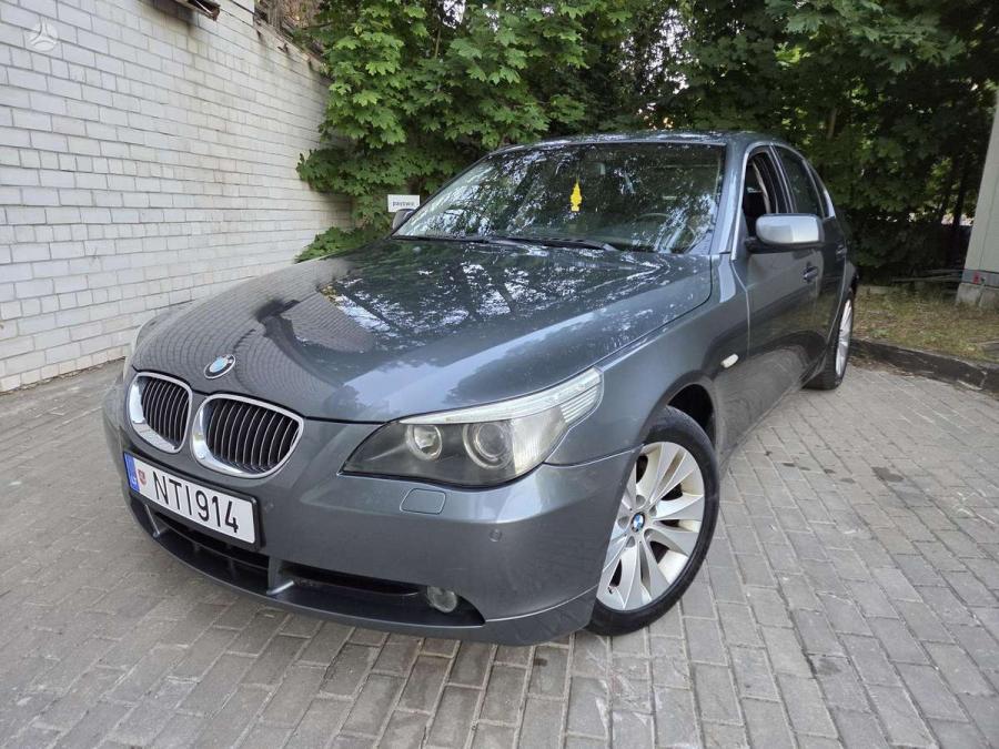 Pelēks BMW 523 2007 Viļņa, ar dzinēja tilpumu 2.50 L un nobraukumu 320 tūkst. km par 2400 €, foto 5 vietnē AUTOMOTO.COM.LV