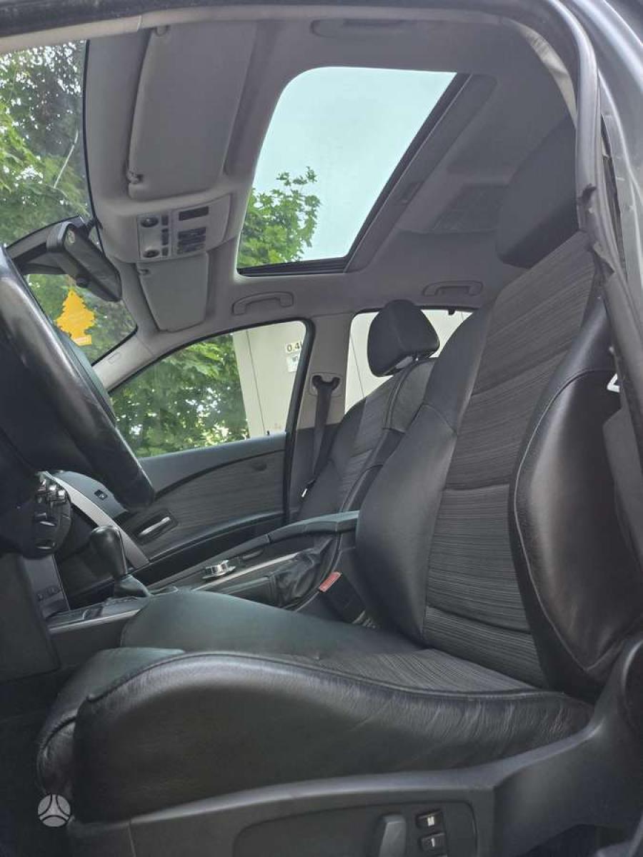 Pelēks BMW 523 2007 Viļņa, ar dzinēja tilpumu 2.50 L un nobraukumu 320 tūkst. km par 2400 €, foto 14 vietnē AUTOMOTO.COM.LV