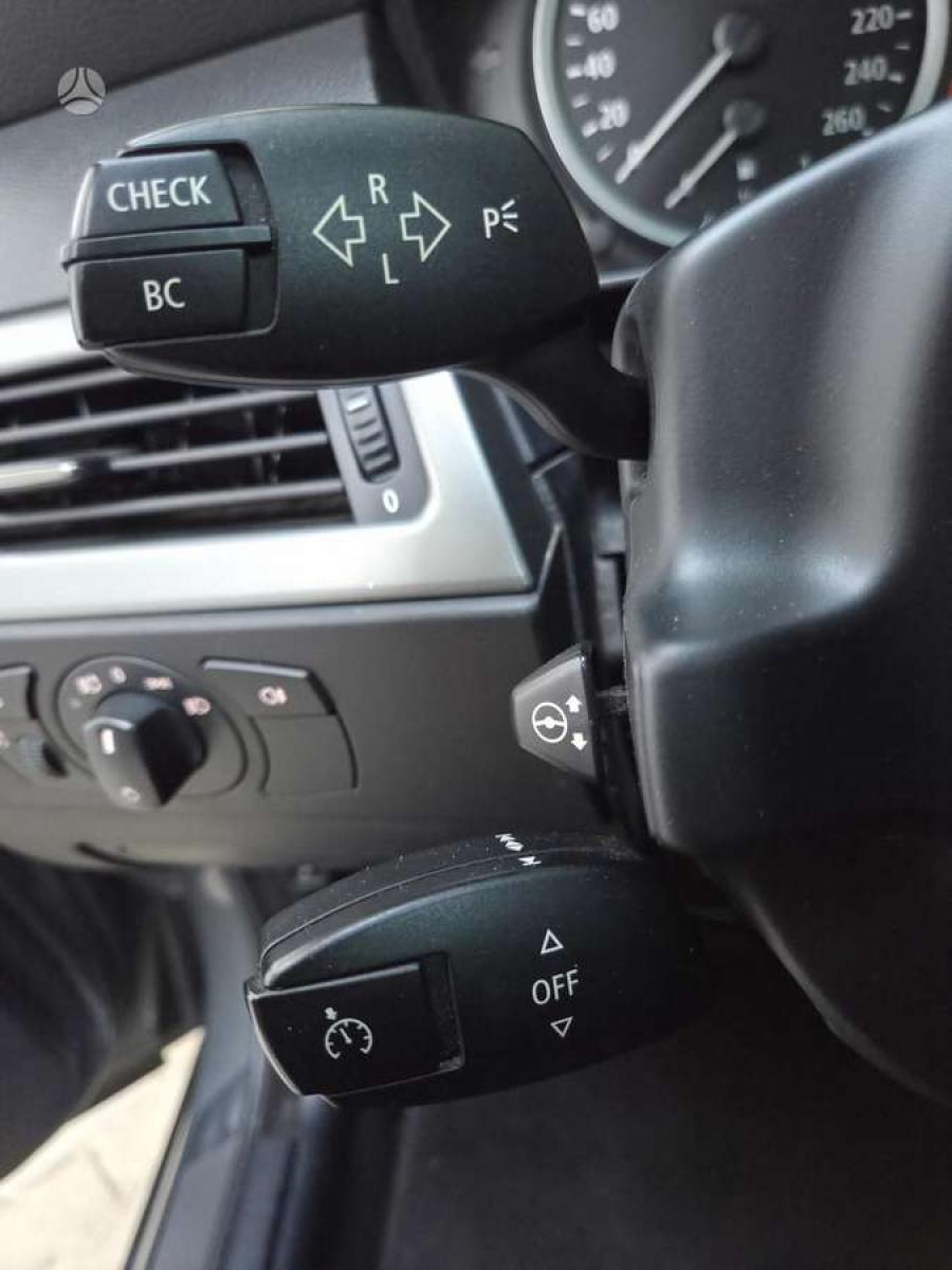 Pelēks BMW 523 2007 Viļņa, ar dzinēja tilpumu 2.50 L un nobraukumu 320 tūkst. km par 2400 €, foto 23 vietnē AUTOMOTO.COM.LV