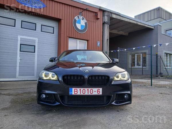 Grey BMW 523 2010 in Cesis, with an engine capacity of 3.00 L and mileage of 263 thousand km for 7950 €, photo 3 on AUTOMOTO.COM.LV