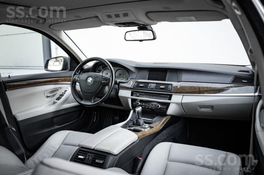 Grey BMW 523 2010 in Riga, with an engine capacity of 3.00 L and mileage of 176 thousand km for 8950 €, photo 15 on AUTOMOTO.COM.LV