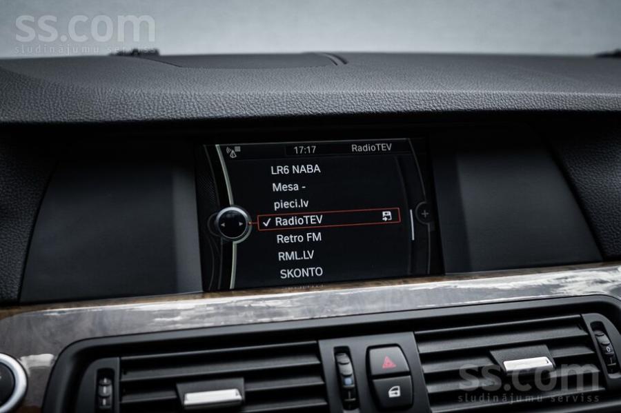 Grey BMW 523 2010 in Riga, with an engine capacity of 3.00 L and mileage of 176 thousand km for 8950 €, photo 23 on AUTOMOTO.COM.LV