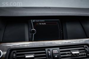 Grey BMW 523 2010 in Riga, with an engine capacity of 3.00 L and mileage of 176 thousand km for 8950 €, photo 25 on AUTOMOTO.COM.LV