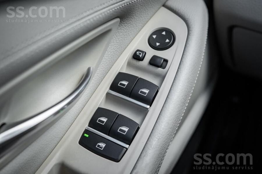 Grey BMW 523 2010 in Riga, with an engine capacity of 3.00 L and mileage of 176 thousand km for 8950 €, photo 29 on AUTOMOTO.COM.LV