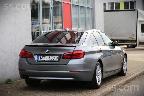 Grey BMW 523 2010 in Riga, with an engine capacity of 3.00 L and mileage of 336 thousand km for 7495 €, photo 7 on AUTOMOTO.COM.LV