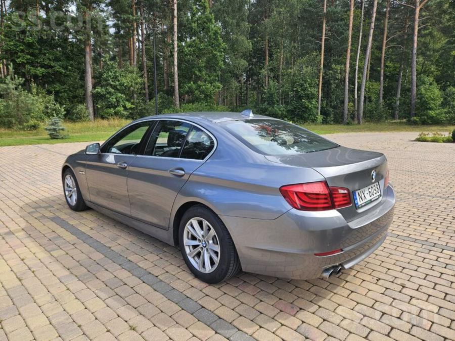 Grey BMW 523 2011 in Riga, with an engine capacity of 3.00 L and mileage of 249 thousand km for 9950 €, photo 3 on AUTOMOTO.COM.LV