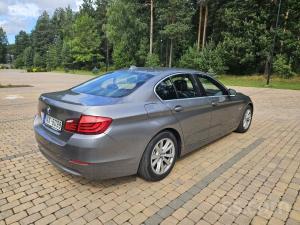 Grey BMW 523 2011 in Riga, with an engine capacity of 3.00 L and mileage of 249 thousand km for 9950 €, photo 4 on AUTOMOTO.COM.LV