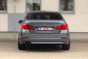 Grey BMW 523 2011 in Jelgava, with an engine capacity of 3.00 L and mileage of 241 thousand km for 6590 €, photo 8 on AUTOMOTO.COM.LV