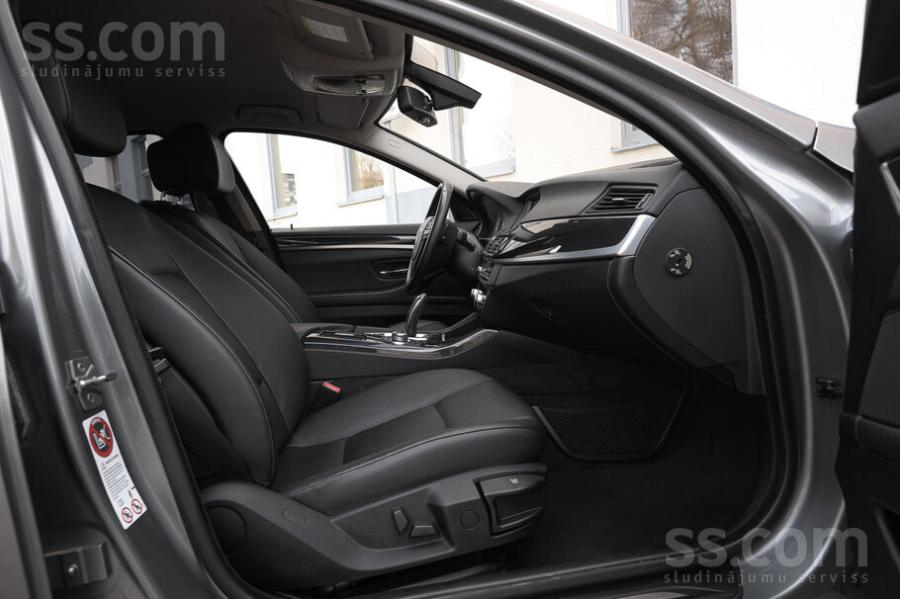 Grey BMW 523 2011 in Jelgava, with an engine capacity of 3.00 L and mileage of 241 thousand km for 6590 €, photo 10 on AUTOMOTO.COM.LV