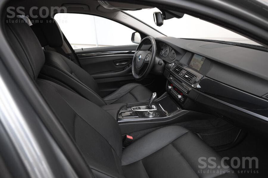 Grey BMW 523 2011 in Jelgava, with an engine capacity of 3.00 L and mileage of 241 thousand km for 6590 €, photo 11 on AUTOMOTO.COM.LV