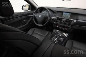Grey BMW 523 2011 in Jelgava, with an engine capacity of 3.00 L and mileage of 241 thousand km for 6590 €, photo 13 on AUTOMOTO.COM.LV