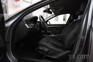 Grey BMW 523 2011 in Jelgava, with an engine capacity of 3.00 L and mileage of 241 thousand km for 6590 €, photo 19 on AUTOMOTO.COM.LV