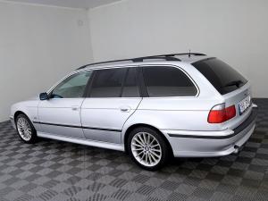Pelēks BMW 523 2000 Tallina, ar dzinēja tilpumu 2.50 L un nobraukumu 244 tūkst. km par 2399 €, foto 5 vietnē AUTOMOTO.COM.LV