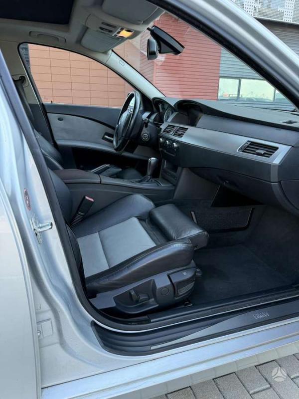 Pelēks BMW 523 2006 Klaipėda, ar dzinēja tilpumu 2.50 L un nobraukumu 334 tūkst. km par 2900 €, foto 9 vietnē AUTOMOTO.COM.LV