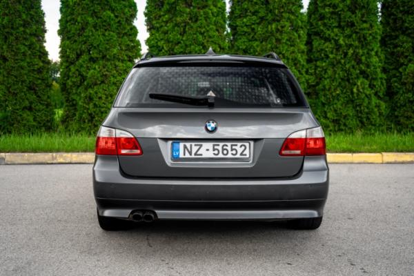 Pelēks BMW 523 2007 Jelgava, ar dzinēja tilpumu 2.50 L un nobraukumu 368 tūkst. km par 3550 €, foto 11 vietnē AUTOMOTO.COM.LV