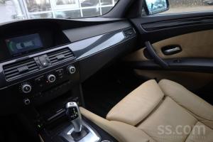 Grey BMW 523 2007 in Riga, with an engine capacity of 2.50 L and mileage of 0 thousand km for 4495 €, photo 9 on AUTOMOTO.COM.LV