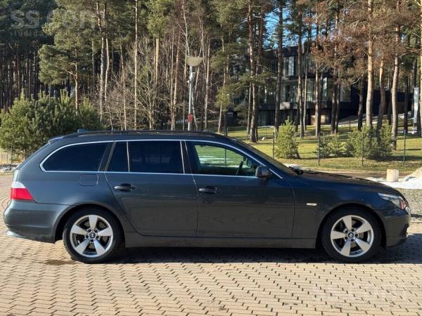 Grey BMW 523 2007 in Riga, with an engine capacity of 2.50 L and mileage of 367 thousand km for 2290 €, photo 6 on AUTOMOTO.COM.LV