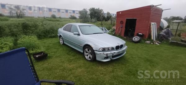 BMW 523 1999 Rīga, ar dzinēja tilpumu 2.50 L un nobraukumu 232 tūkst. km par 1500 €, foto 1 vietnē AUTOMOTO.COM.LV
