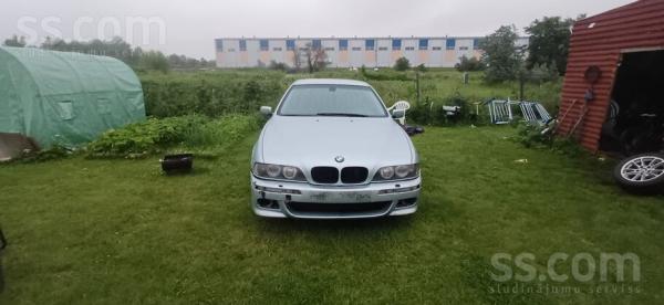 BMW 523 1999 Rīga, ar dzinēja tilpumu 2.50 L un nobraukumu 232 tūkst. km par 1500 €, foto 2 vietnē AUTOMOTO.COM.LV
