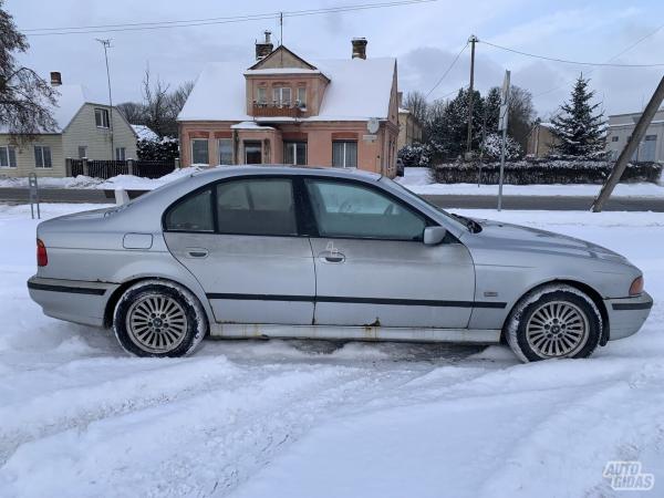 BMW 523 1996 in Panevezys, with an engine capacity of 2.50 L and mileage of 415 thousand km for 990 €, photo 2 on AUTOMOTO.COM.LV
