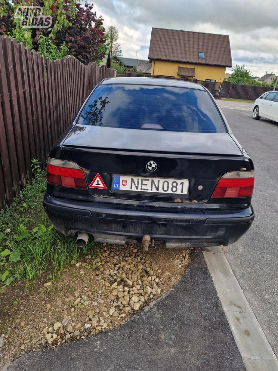 БМВ 523 1996 в Кретинга, объемом двигателя 2.50 л и пробегом 500 тыс. км за 1800 €, фото 3 на AUTOMOTO.COM.LV