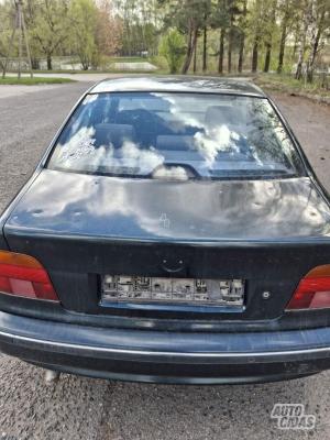 БМВ 523 1997 в Паневежис, объемом двигателя 2.50 л и пробегом 320 тыс. км за 1300 €, фото 5 на AUTOMOTO.COM.LV