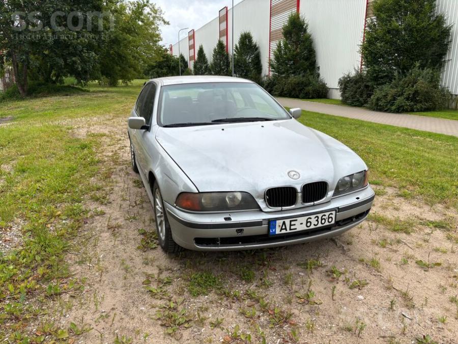 BMW 523 1998 Rīga, ar dzinēja tilpumu 2.50 L un nobraukumu 269 tūkst. km par 1550 €, foto 1 vietnē AUTOMOTO.COM.LV