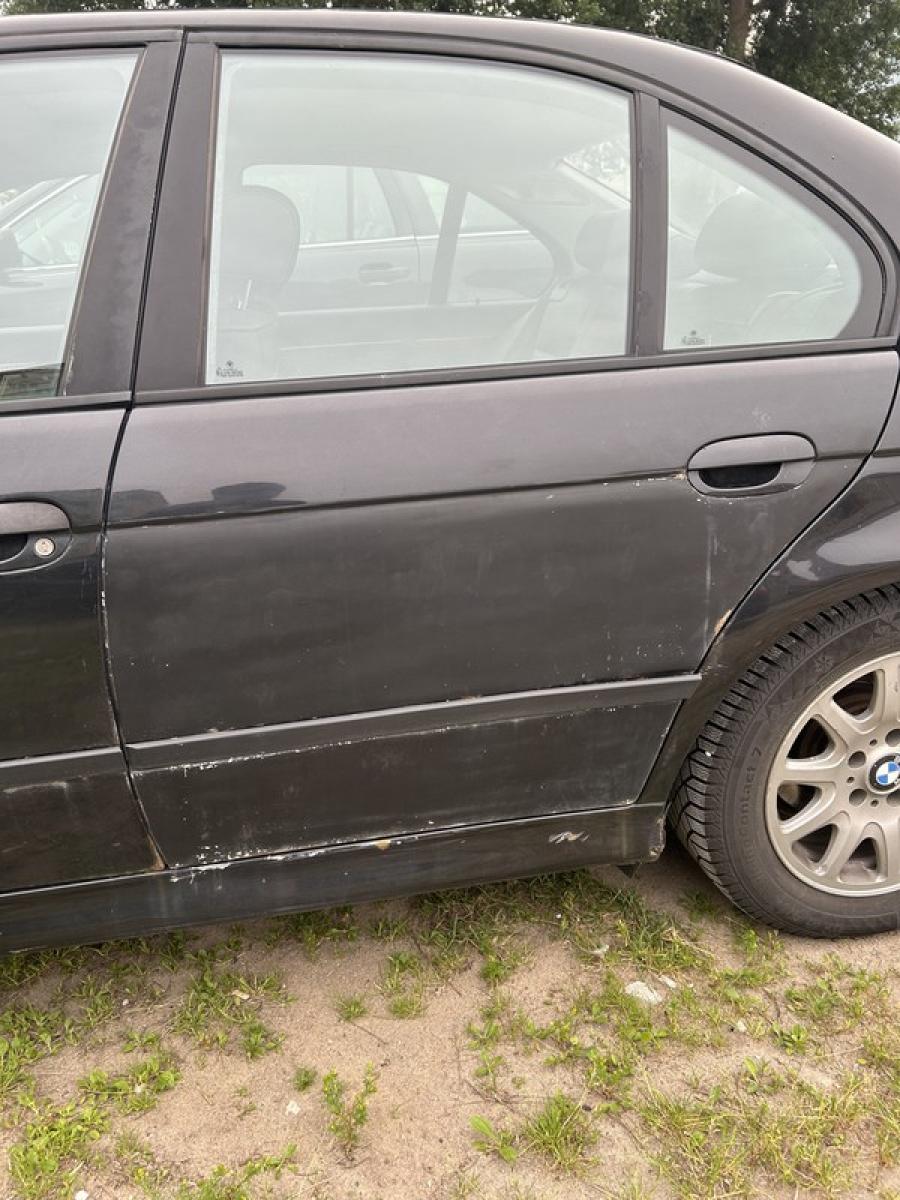 БМВ 523 1998 в Таллин, объемом двигателя 2.50 л и пробегом 208 тыс. км за 1400 €, фото 21 на AUTOMOTO.COM.LV