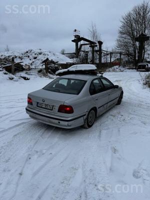 BMW 523 1999 in Cesis, with an engine capacity of 2.50 L and mileage of 372 thousand km for 1850 €, photo 4 on AUTOMOTO.COM.LV