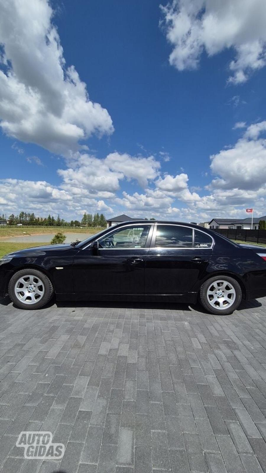 BMW 523 2004 Šauļi, ar dzinēja tilpumu 2.20 L un nobraukumu 320 tūkst. km par 2150 €, foto 4 vietnē AUTOMOTO.COM.LV