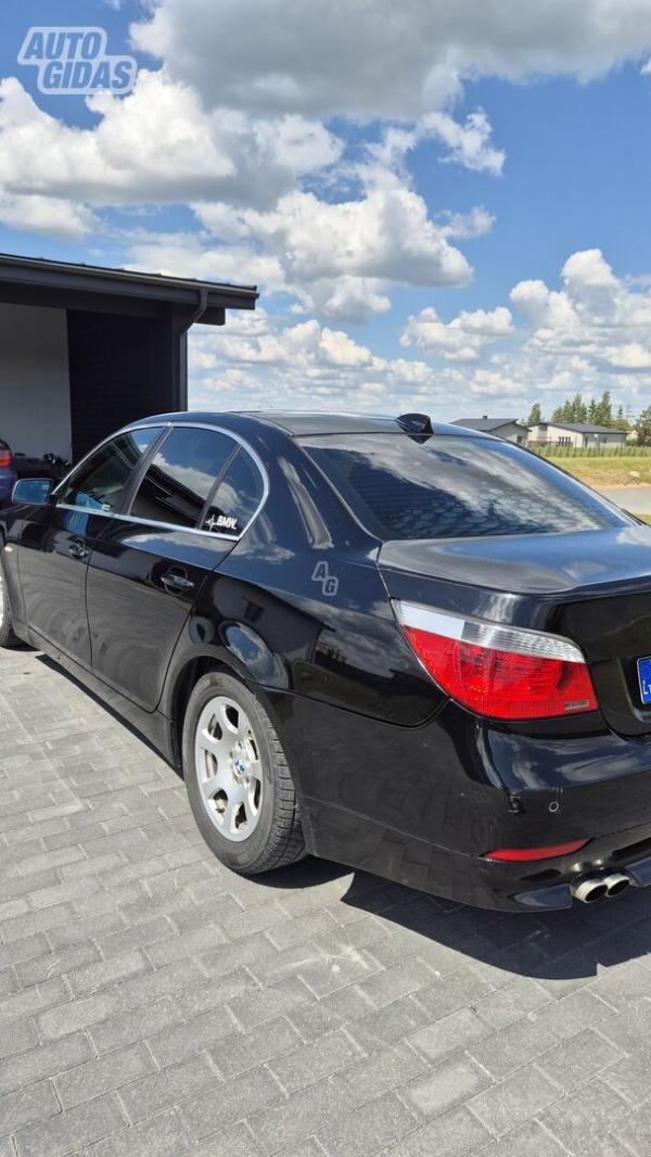 BMW 523 2004 in Siauliai, with an engine capacity of 2.20 L and mileage of 320 thousand km for 2150 €, photo 4 on AUTOMOTO.COM.LV