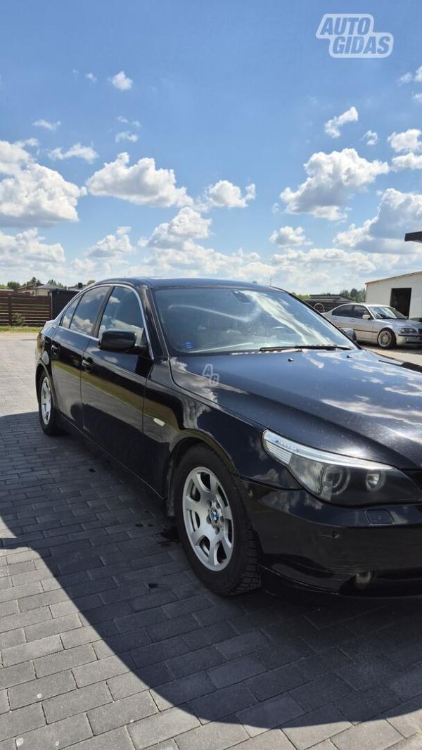 BMW 523 2004 in Siauliai, with an engine capacity of 2.20 L and mileage of 320 thousand km for 2150 €, photo 8 on AUTOMOTO.COM.LV