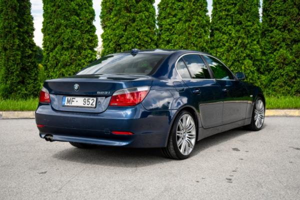 BMW 523 2005 in Jelgava, with an engine capacity of 2.50 L and mileage of 323 thousand km for 3200 €, photo 11 on AUTOMOTO.COM.LV