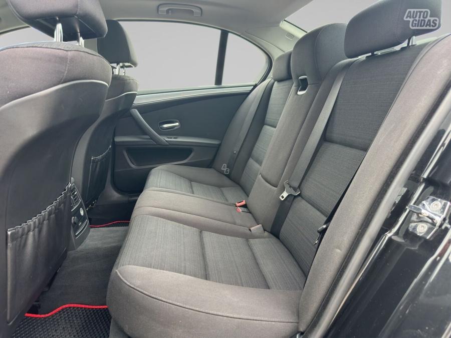 BMW 523 2007 in Kaunas, with an engine capacity of 2.50 L and mileage of 142 thousand km for 4490 €, photo 13 on AUTOMOTO.COM.LV