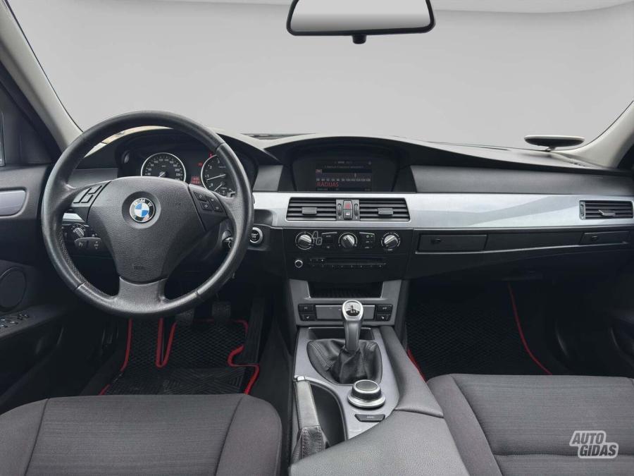 BMW 523 2007 in Kaunas, with an engine capacity of 2.50 L and mileage of 142 thousand km for 4490 €, photo 14 on AUTOMOTO.COM.LV