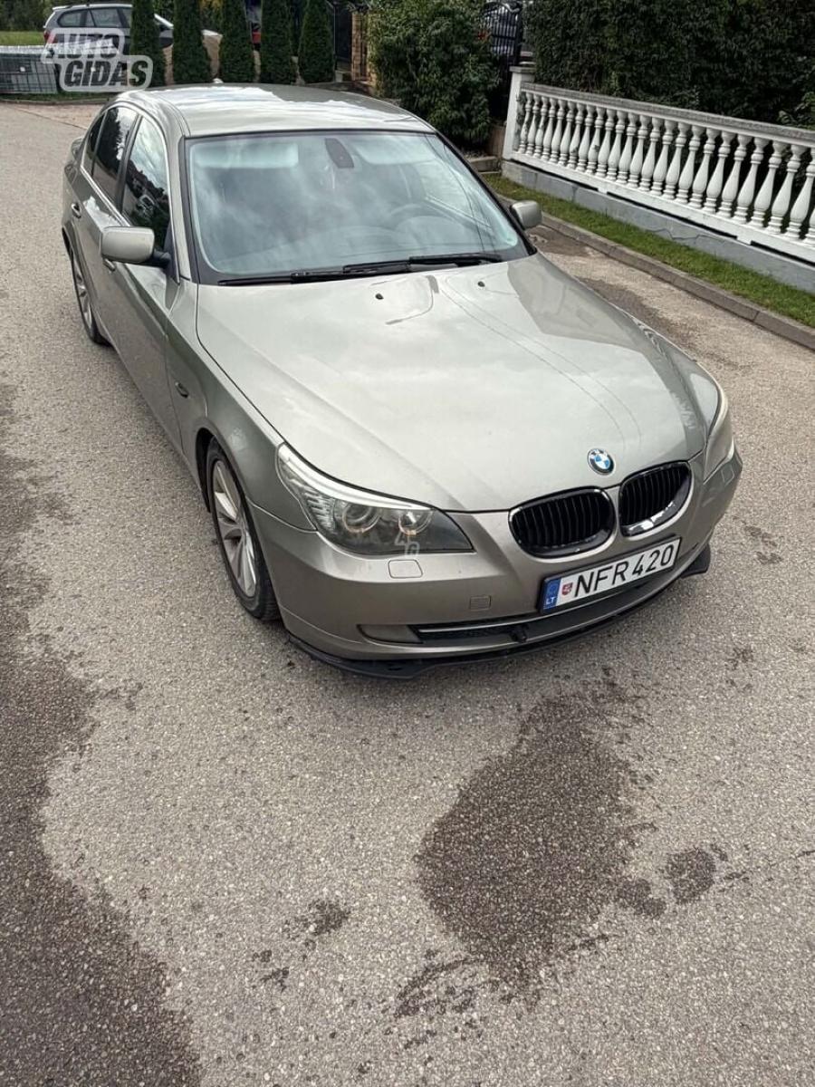BMW 523 2008 in Siauliai, with an engine capacity of 2.50 L and mileage of 310 thousand km for 2350 €, photo 4 on AUTOMOTO.COM.LV