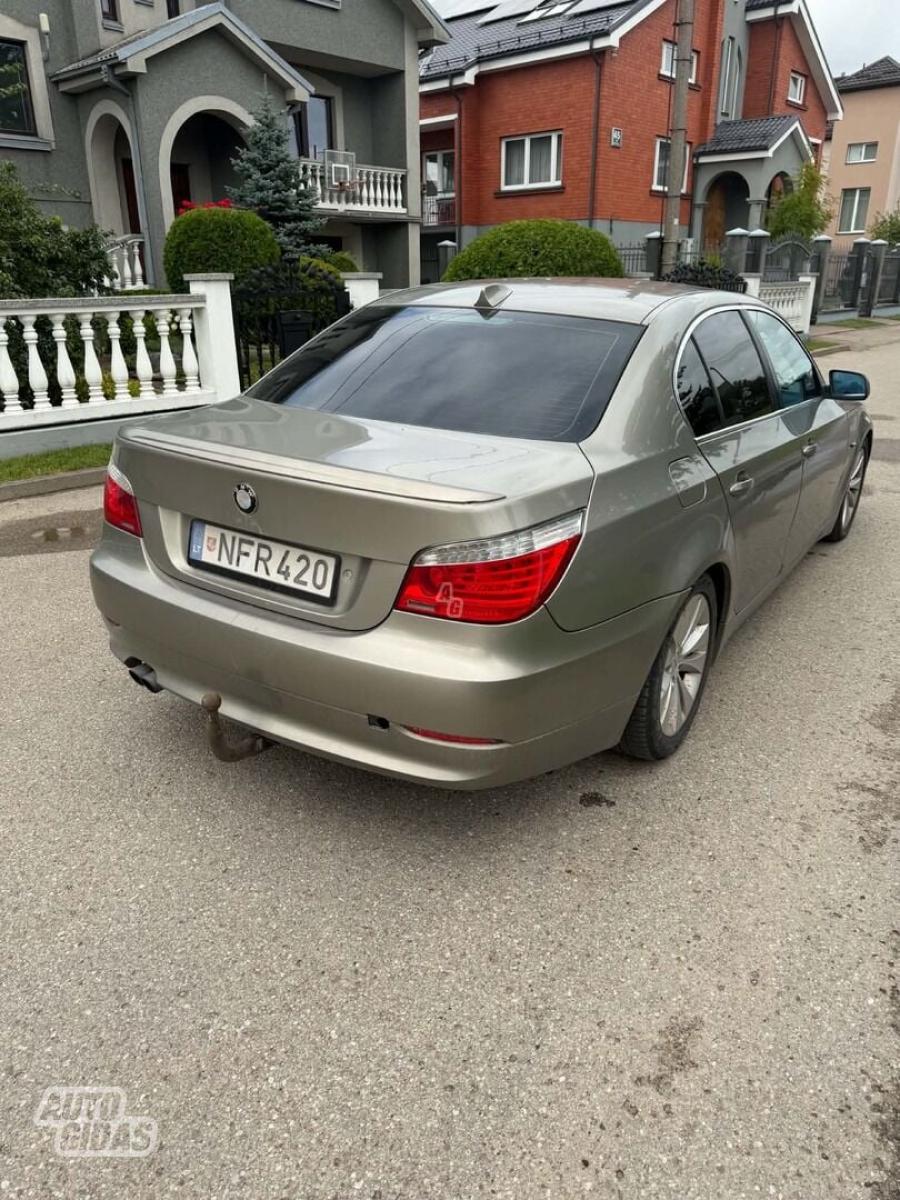 BMW 523 2008 in Siauliai, with an engine capacity of 2.50 L and mileage of 310 thousand km for 2350 €, photo 7 on AUTOMOTO.COM.LV