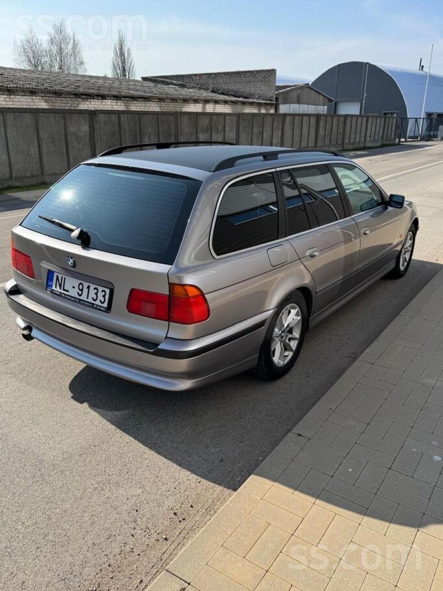 BMW 523 1997 Rīga, ar dzinēja tilpumu 2.50 L un nobraukumu 180 tūkst. km par 5500 €, foto 12 vietnē AUTOMOTO.COM.LV