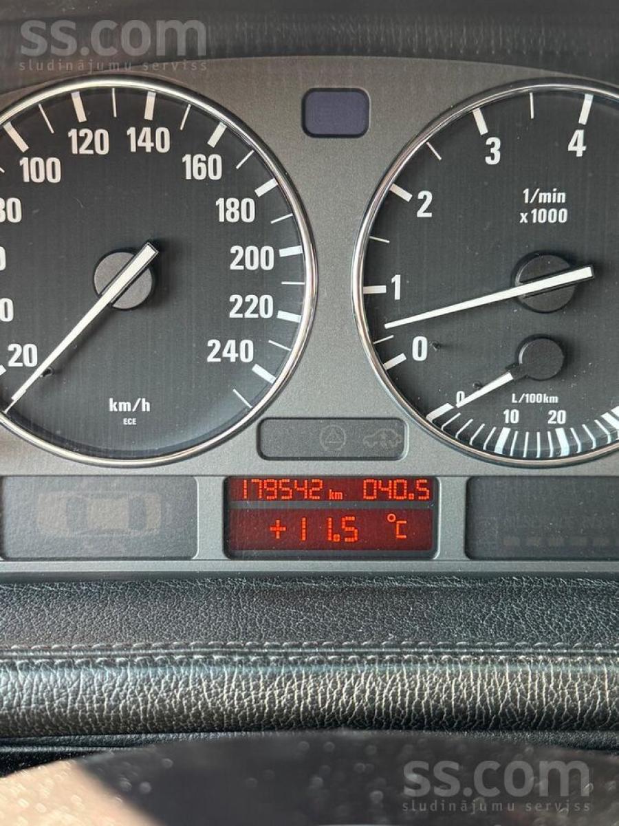 BMW 523 1997 Rīga, ar dzinēja tilpumu 2.50 L un nobraukumu 180 tūkst. km par 5500 €, foto 15 vietnē AUTOMOTO.COM.LV