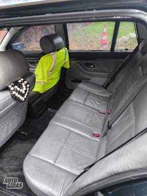 BMW 523 1997 Viļņa, ar dzinēja tilpumu 2.50 L un nobraukumu 352 tūkst. km par 1000 €, foto 9 vietnē AUTOMOTO.COM.LV