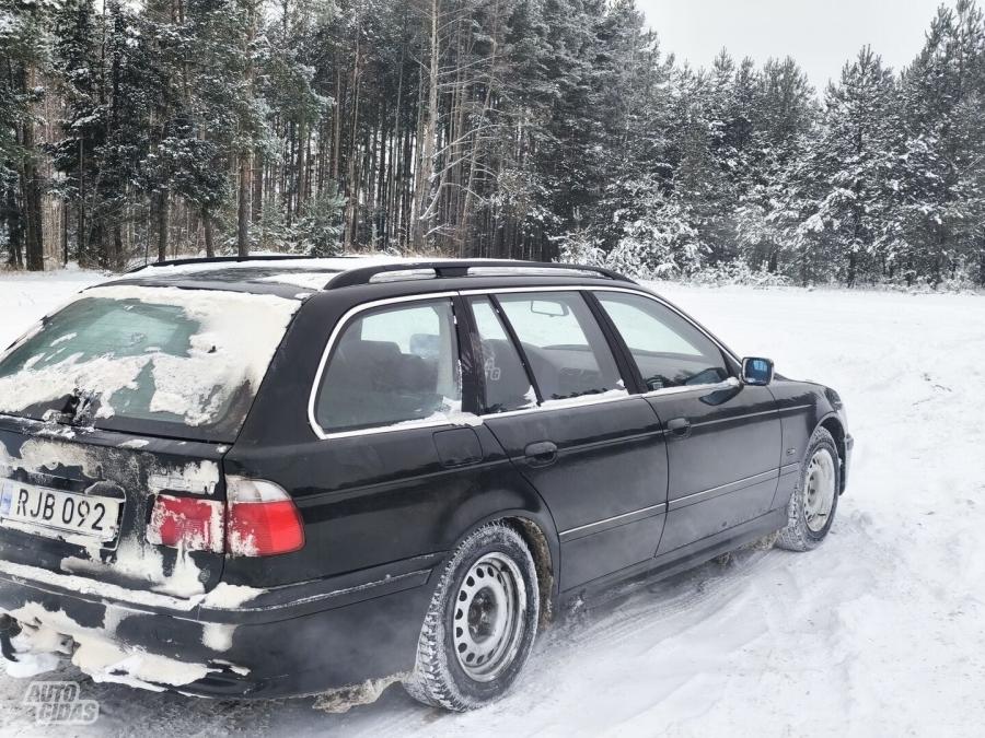 BMW 523 2000 in Radviliskis, with an engine capacity of 2.50 L and mileage of 5000 thousand km for 1000 €, photo 3 on AUTOMOTO.COM.LV